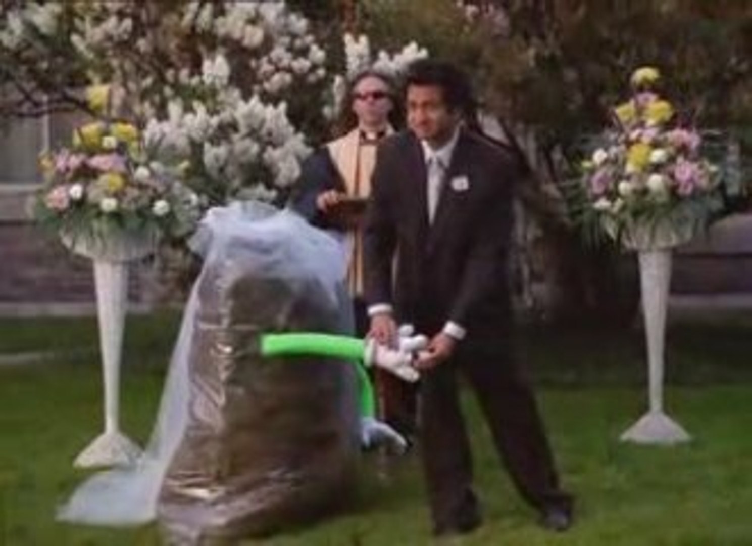 Harold Agus Kumar Caitheamh Tobac Weed