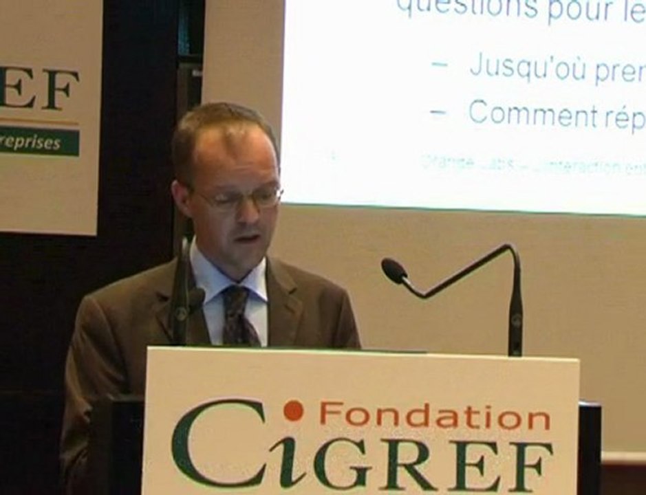 Alexandre Mallard: L'interaction espace privé/espace public - Vidéo ...