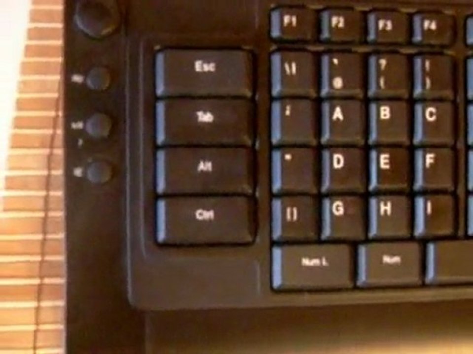 Cebit 2010 NEWS 5 - Tap Tap KEYBOARD for COMPUTER- Apple,PC - video ...