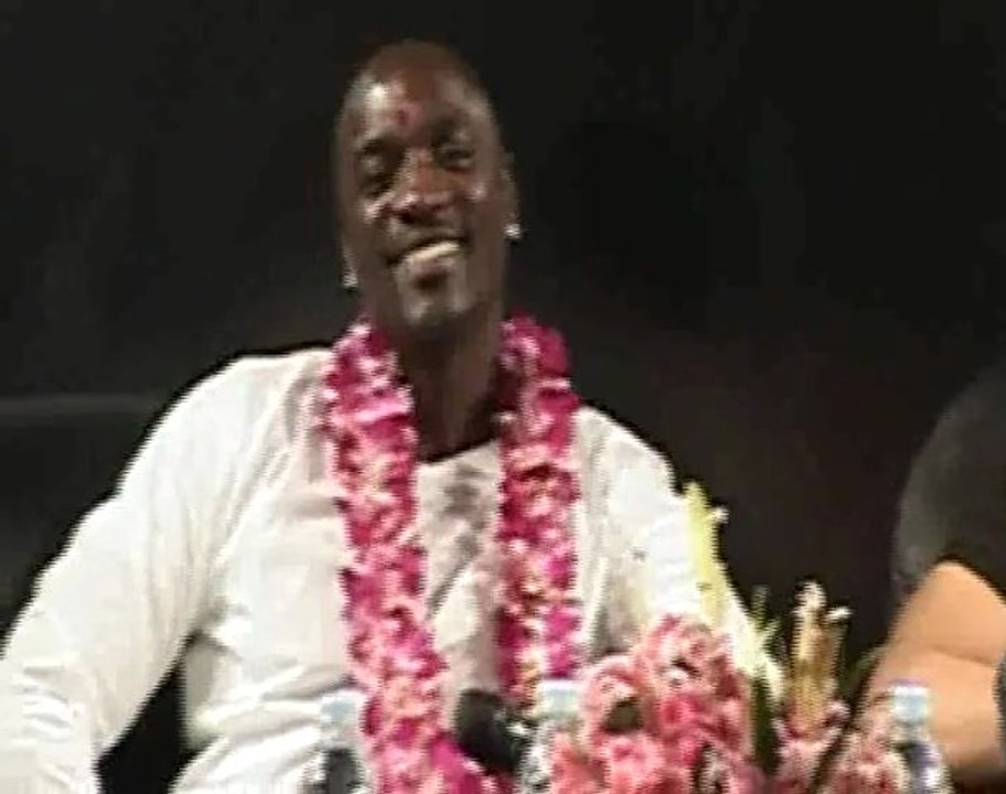 Shahrukh, Kareena & Akon for 'Ra. One' - video Dailymotion