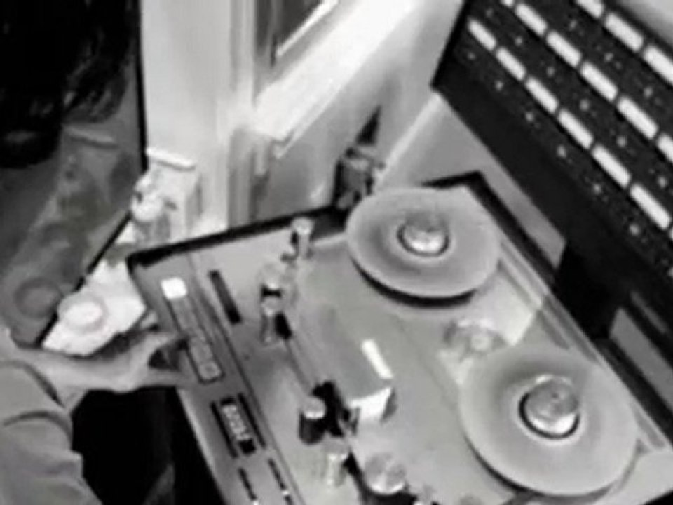 Sheryl Crow - Our Love Is Fading (Preview #2) - Video Dailymotion