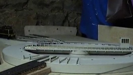 Pont tournant JOUEF - Vidéo Dailymotion