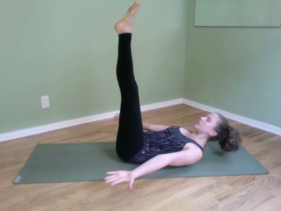 Core Strength Exercise For Lower Abs - Double Leg Lower - video Dailymotion
