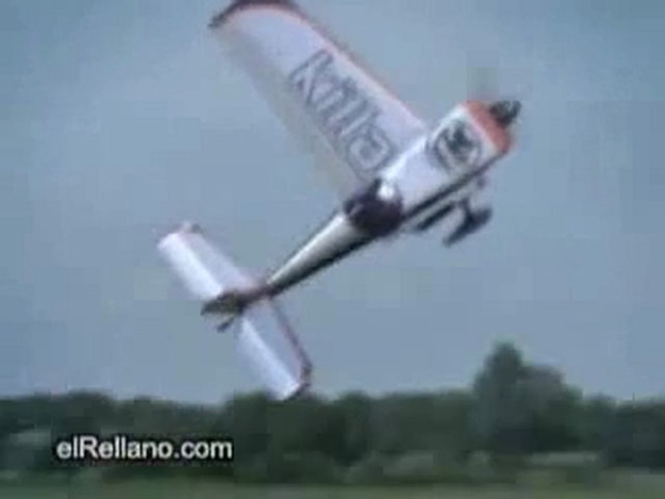 Plane Loses Right Wing At Airshow! - video Dailymotion
