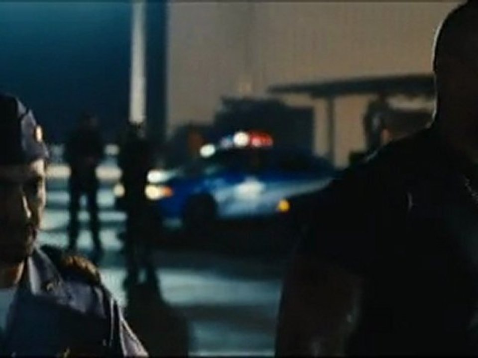 Fast and Furious 5 - Hobbs defriefs the Brazilian police at the airport ...