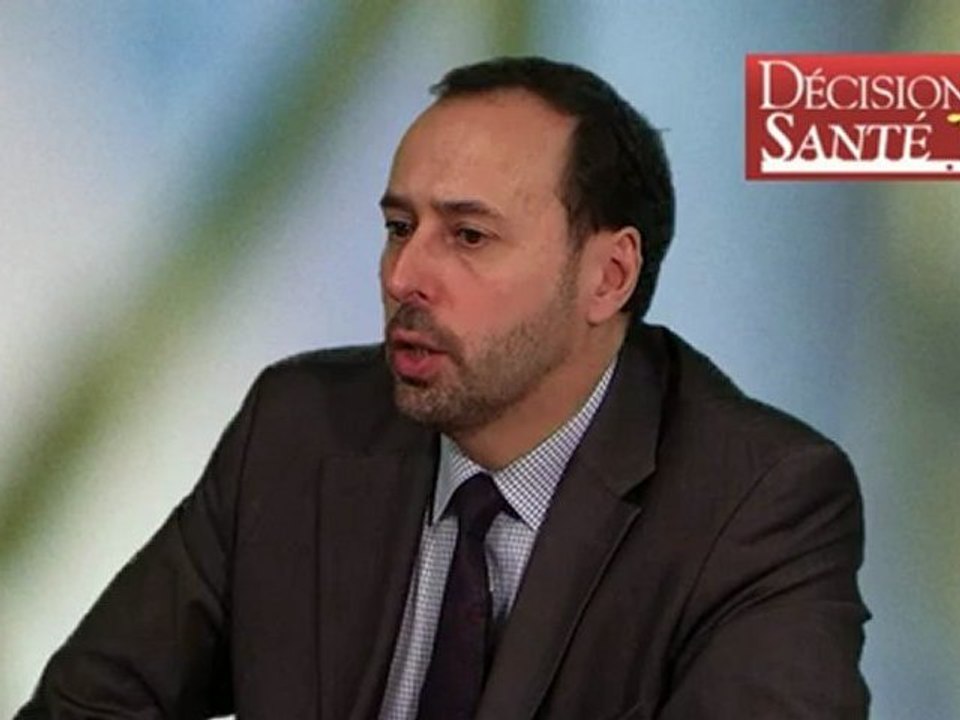 Entretien avec... Rémi Pellet-Professeur de Droit - Vidéo Dailymotion