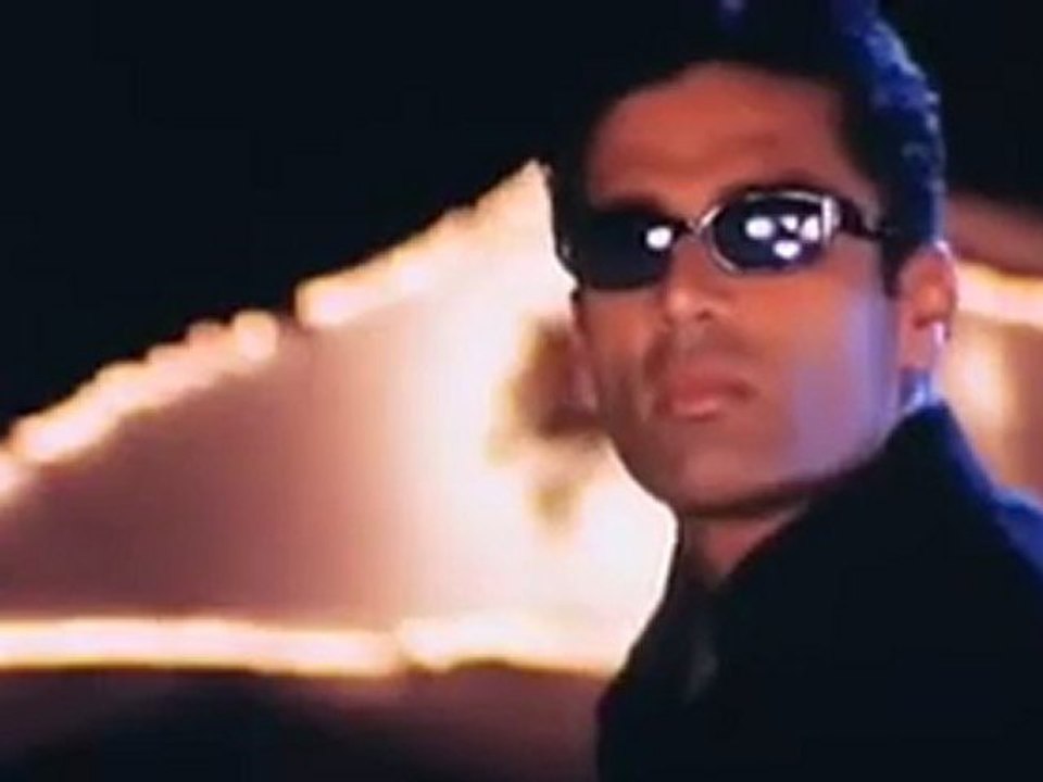 Best Scene Bollywood Movie Dhadkan Sunil Shetty Rock Entry - video Dailymotion