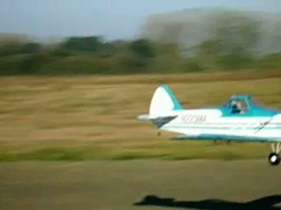 Piper Pawnee de Didier - Vidéo Dailymotion