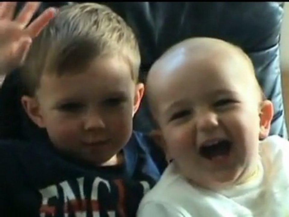 CHARLIE BIT ME:YouTube hit earns family £100,000 - video Dailymotion