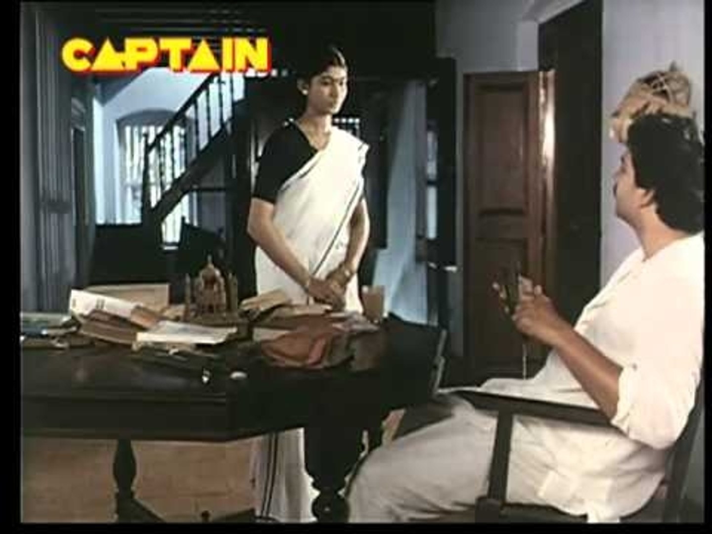 Paoli Dam Hot Scene With Mohan Kapoor Playlist