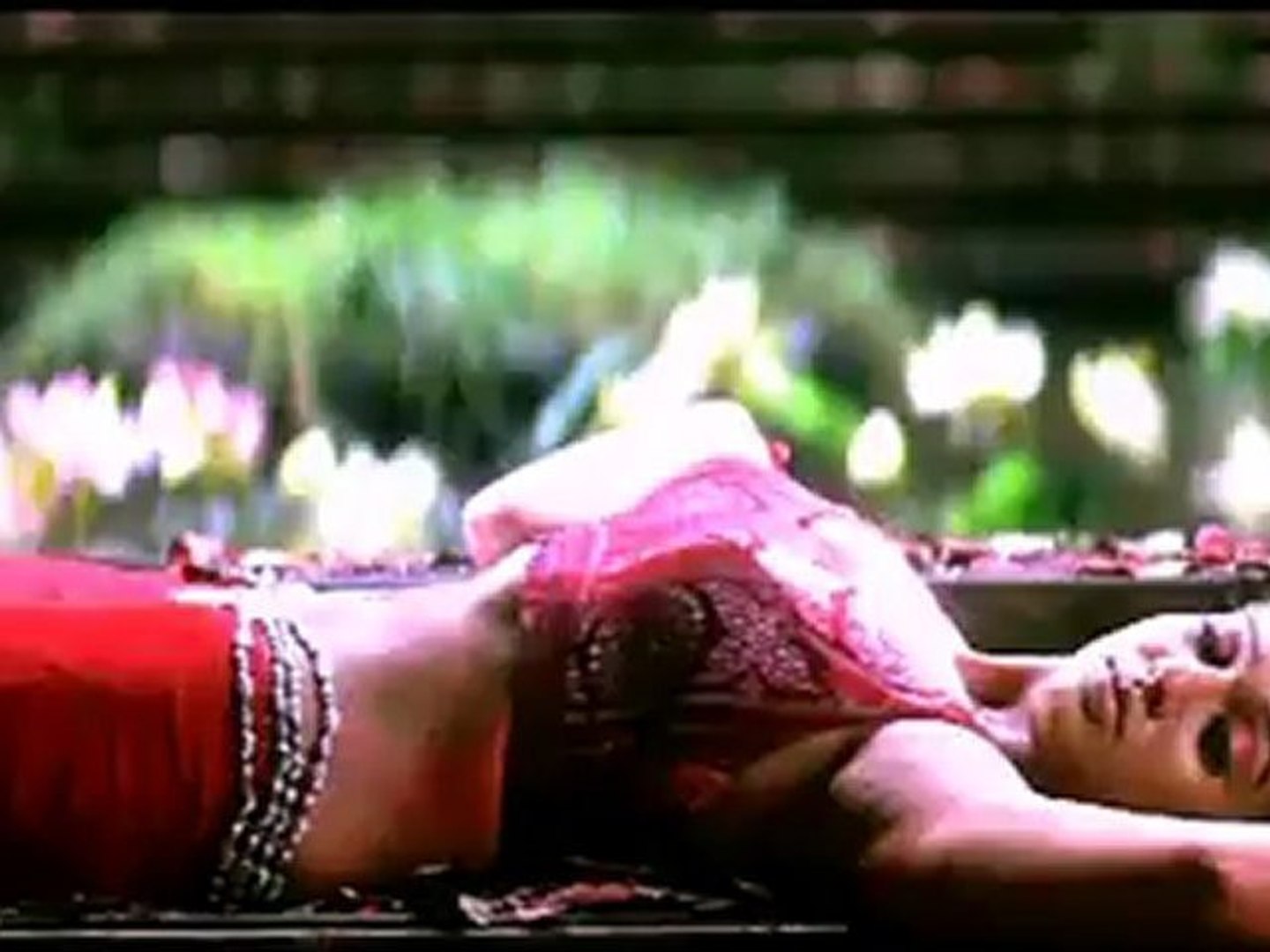 Nayanthara In Satyam