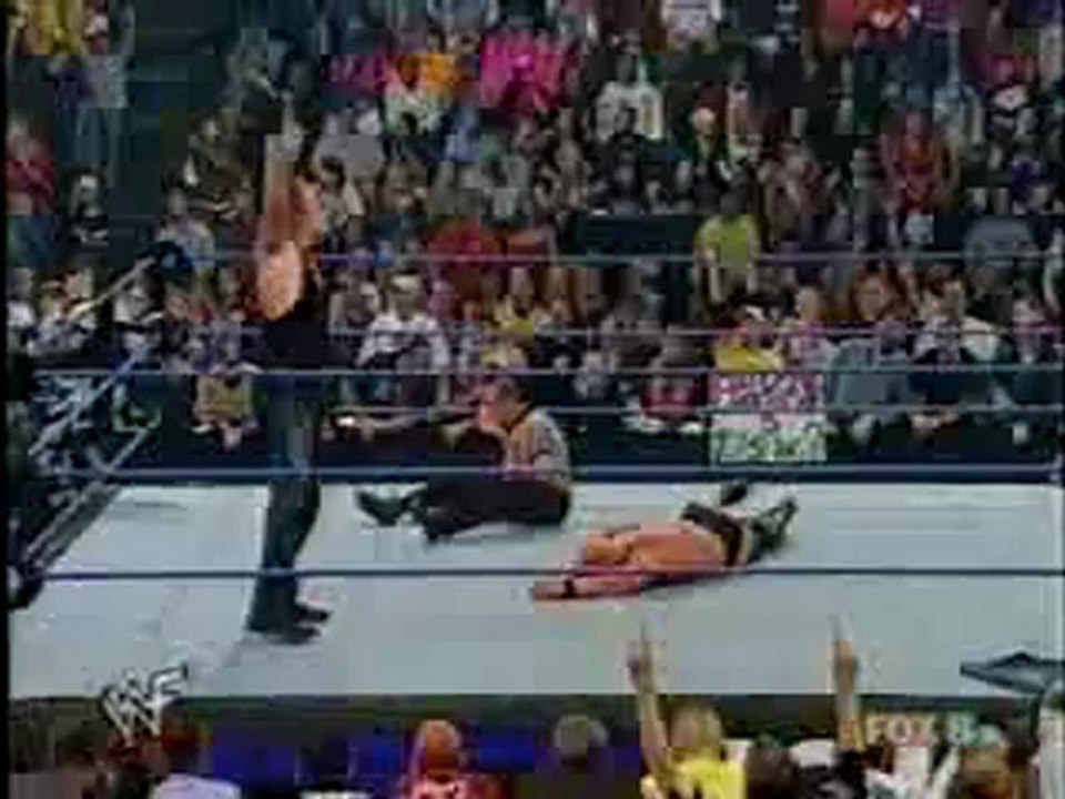 2001-11-01 Stone Cold Vs Undertaker (WWF Smackdown) Part 2 - video ...
