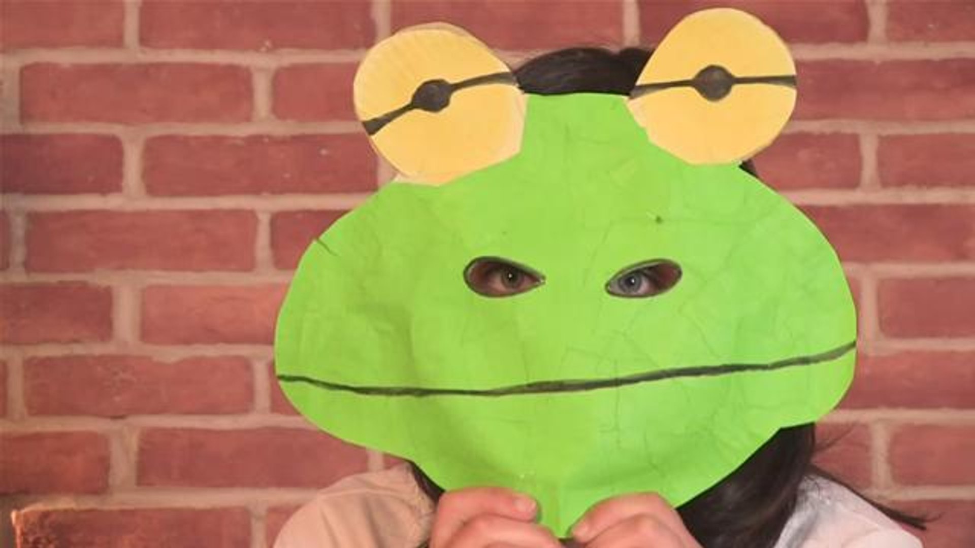 Frog Paper Plate Mask