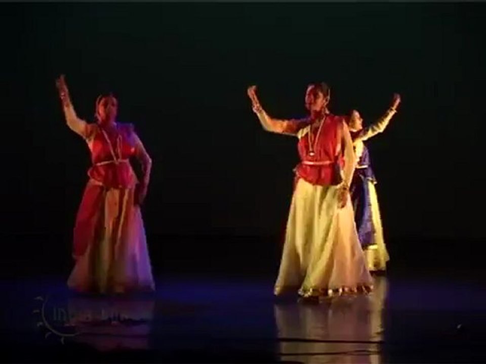 KATHAK - A Performance by Nrityabarathi Dance Academy (Guru- Rohini ...