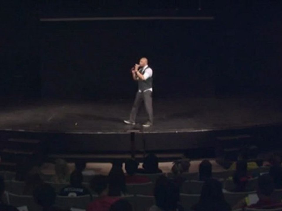Youth Motivational Speaker Aric Jackson-u Gotta Give 110% - video ...