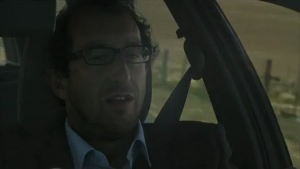 Musique pub GMF (2012) remorqué par une équipe de rugby - Vidéo Dailymotion