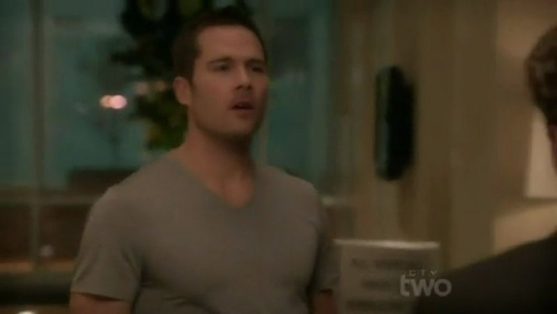 Luke Macfarlane Smash