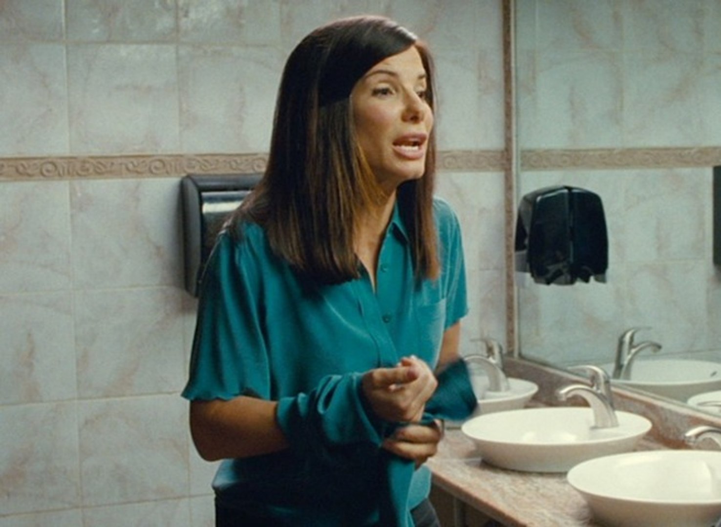Sandra Bullock The Proposal Bathroom