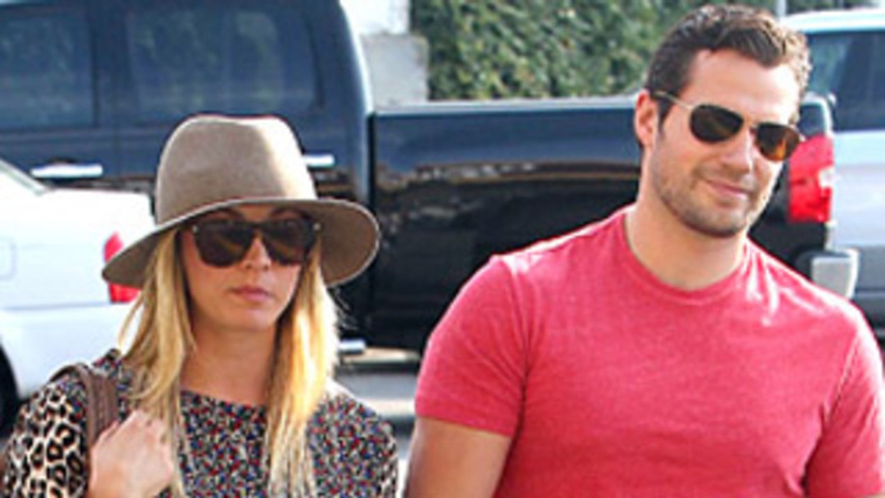 Cute couple Henry Cavill and Kaley Cuoco spotted shopping - video ...