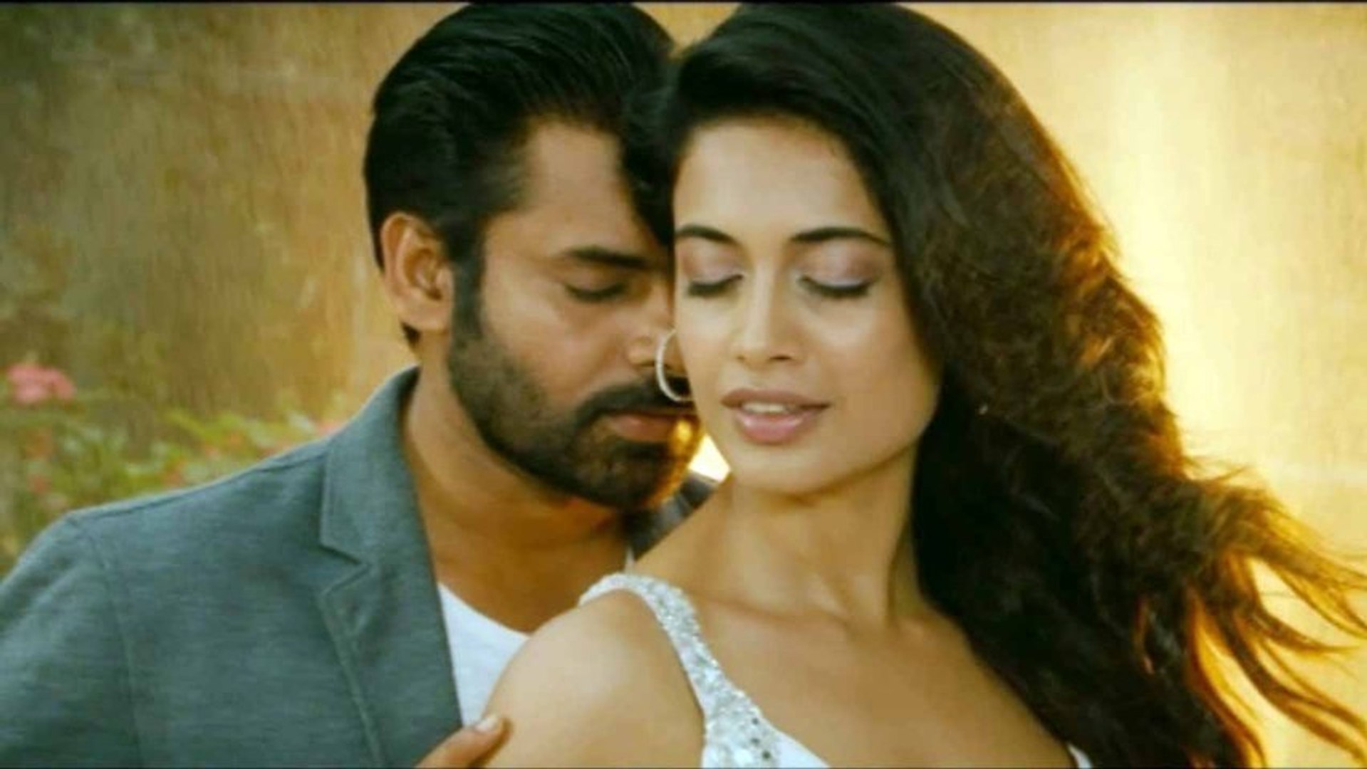Sarah Jane Dias In Panjaa