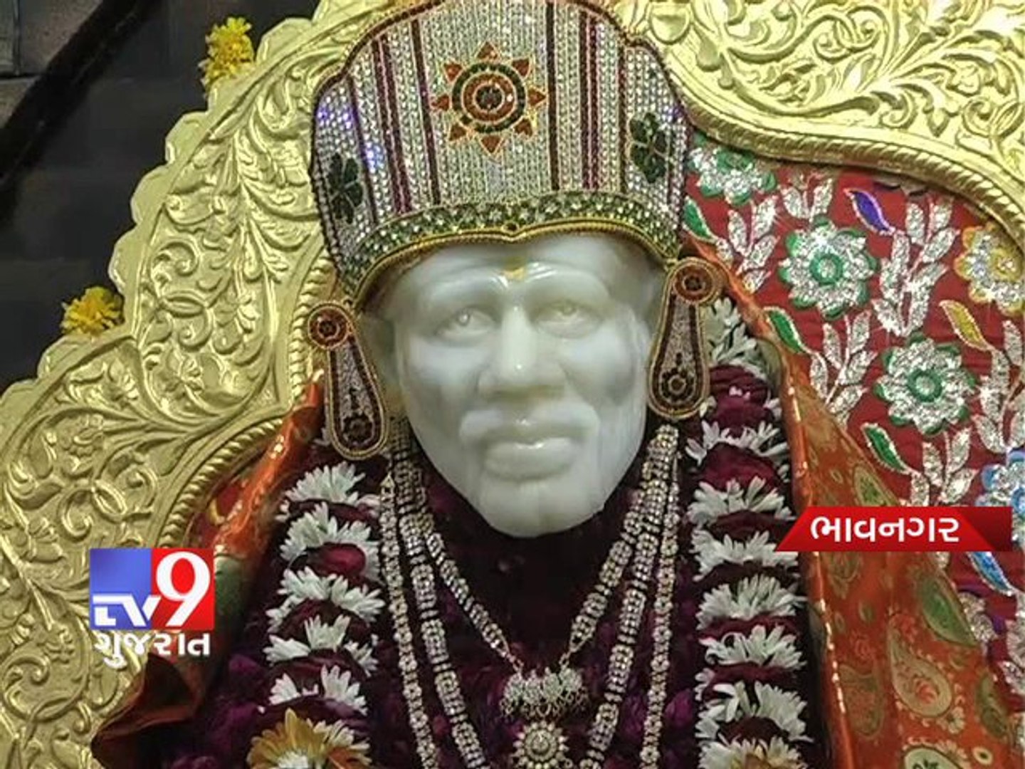 Shirdi Sai Baba Golden Throne Photos