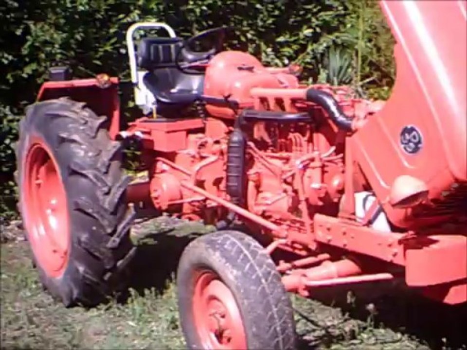Le Tracteur Renault D35 De Aret - Vidéo Dailymotion