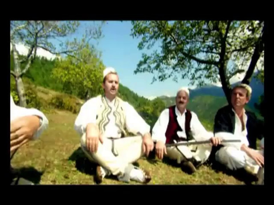 Gjin Dona - Preng Mark Kola si yll drite [Official Video] - video ...