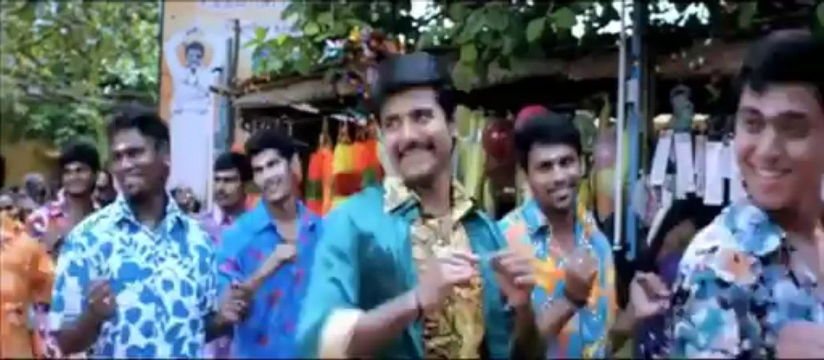 Oodha Color Ribbon Song_-_varutha Padatha Valibar Sangam - video ...