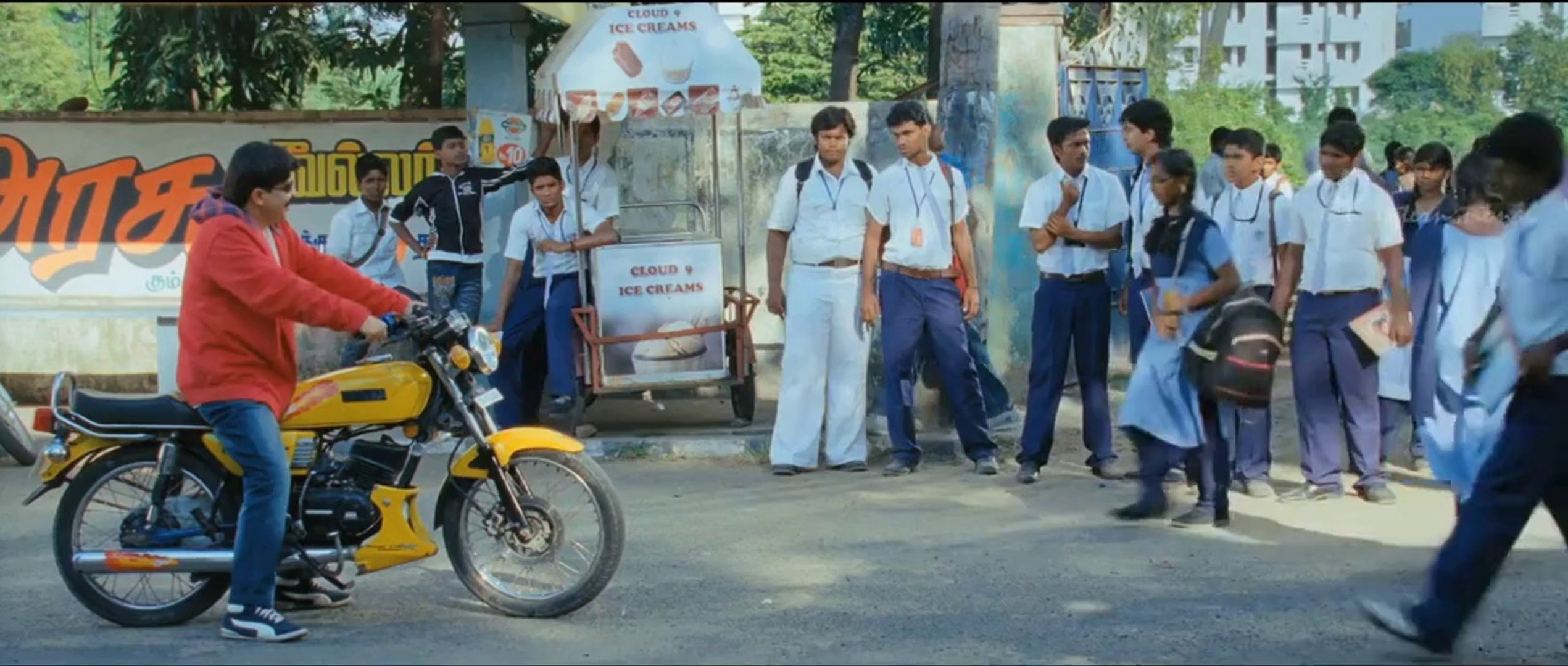 Power Star Reaction In Kanna Laddu Thinna Aasaiya