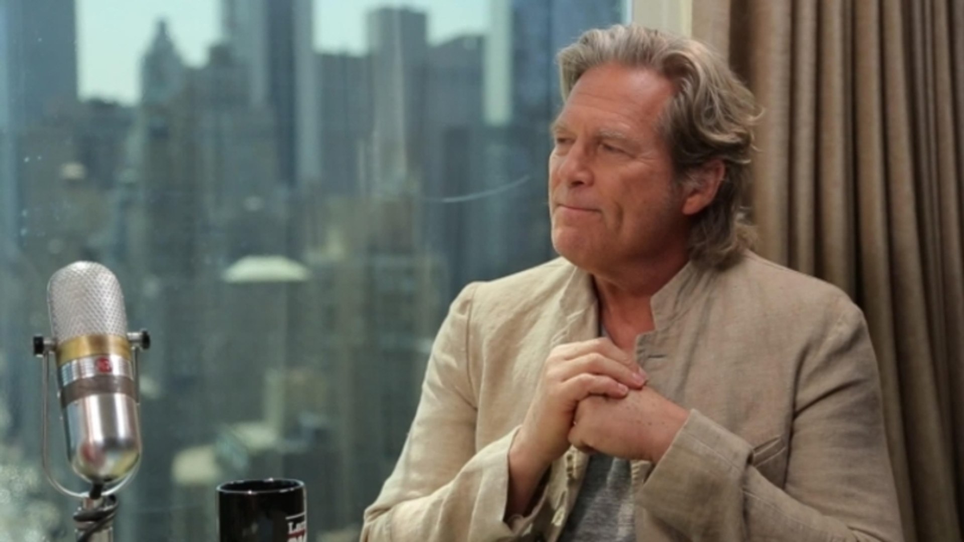Jeff Bridges The Dude Bowling