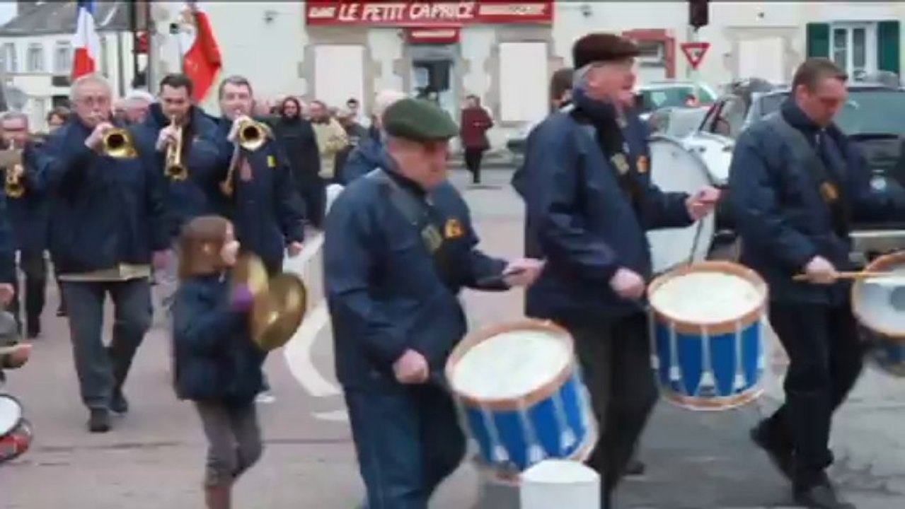 Défilé de la Batterie Fanfare - Vidéo Dailymotion