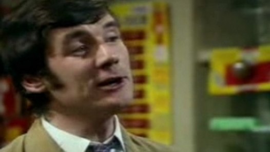 Monty Python - Dead Parrot Sketch - video dailymotion