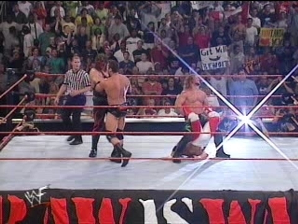 WWF - Raw 2001 - ECW joins the Invasion - video Dailymotion
