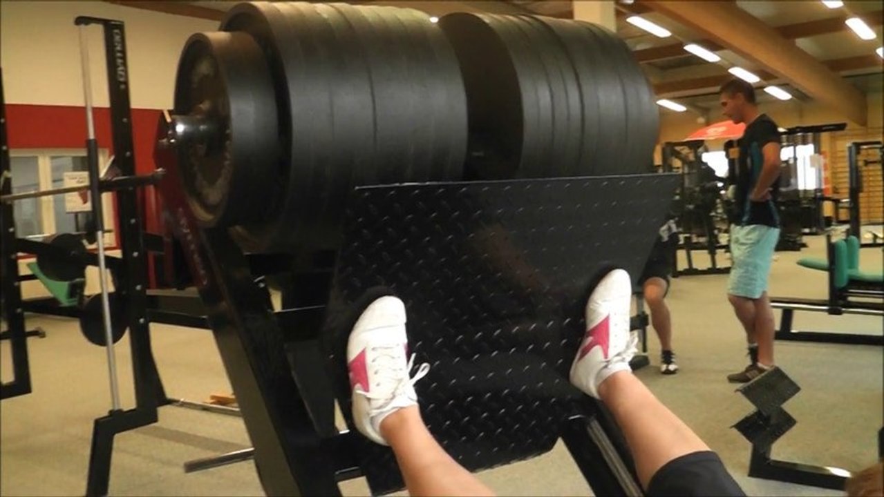 Anna Konda Heavy Legworkout 620kg Legpress and Circle Training - video ...