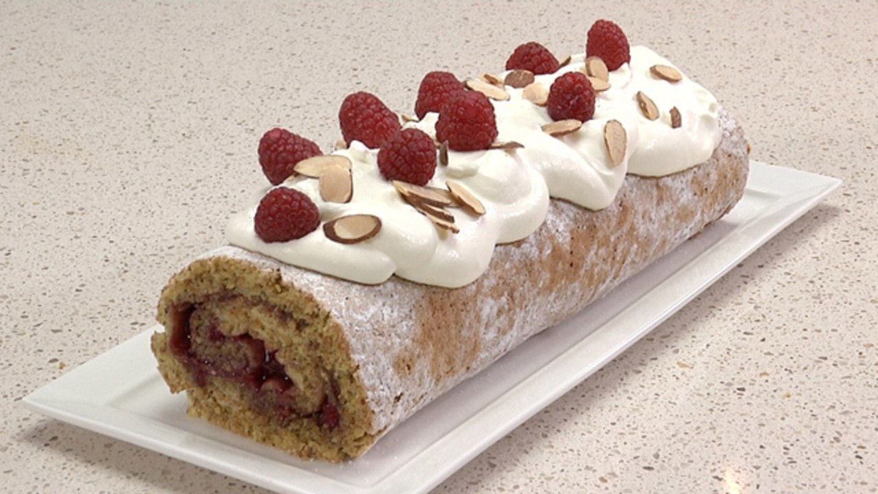 How to roll a roulade cake - video Dailymotion