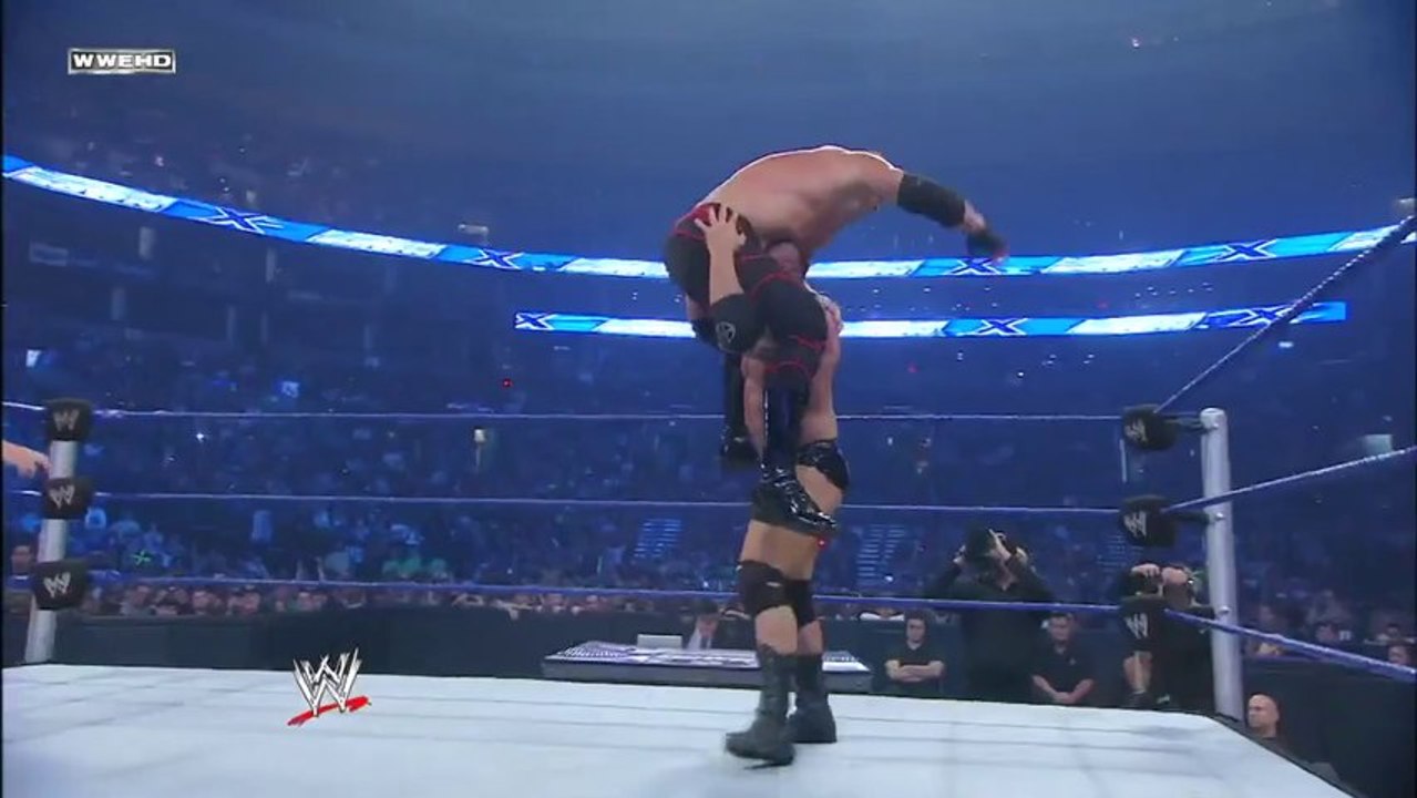 Top 10 des "Bombes" de Batista en Catch - WWE - Vidéo Dailymotion