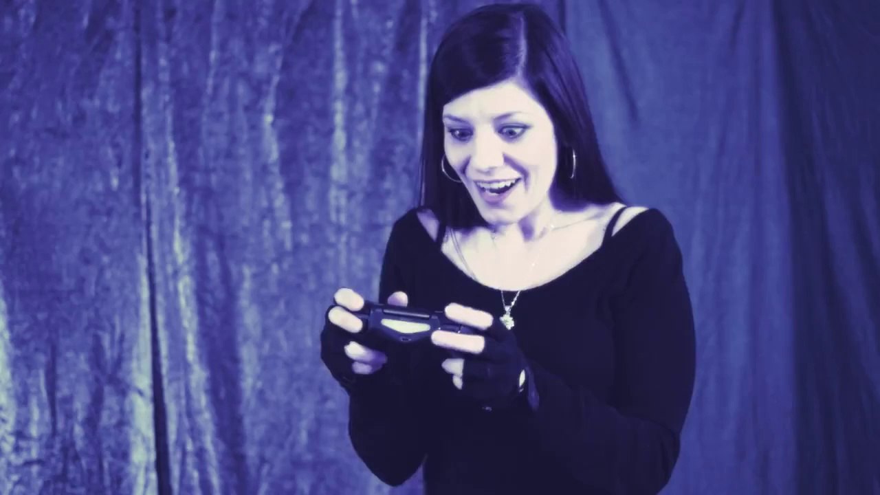 Judgment Girl reviews the Playstation 4 - video Dailymotion