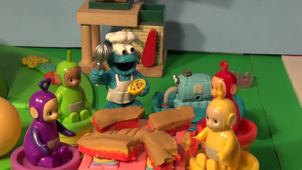 Play Doh Teletubbies and The Cookie Monster Chef , he makes them ...