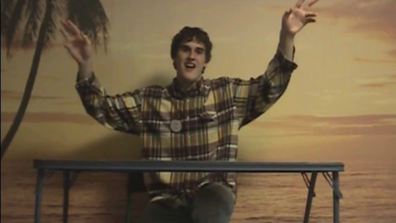 GUYS HEAD EXPLODES, UNBELIEVABLE FOOTAGE - video Dailymotion