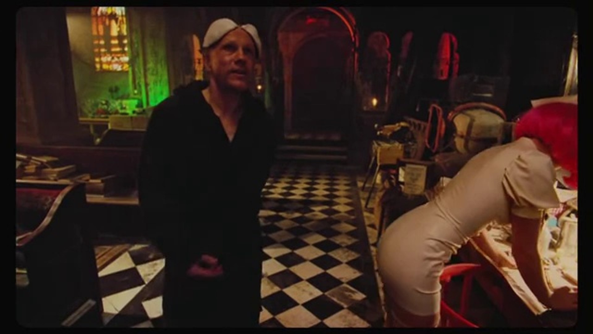 Infermiera Teorema Zero The Zero Theorem Clip: Nurse Visit At
