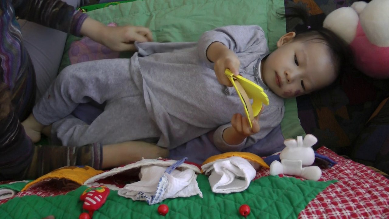 Baby Girl Diaper Change - video Dailymotion