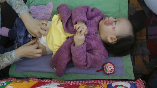 Baby Girl Getting Diaper Changed - video dailymotion