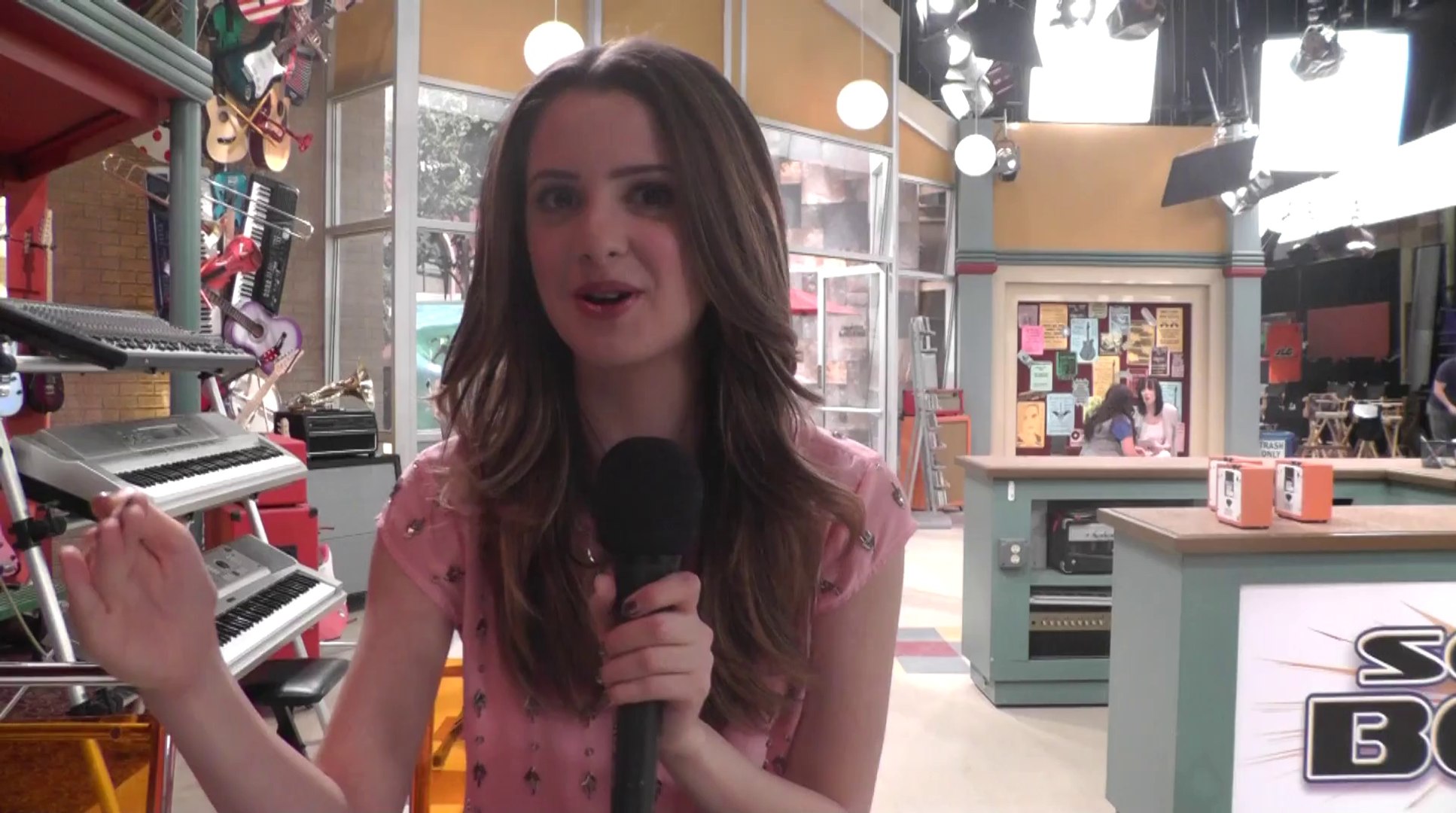 Vanessa Marano And Laura Marano Without A Trace Laura Marano Biography