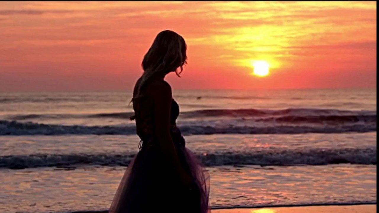 Ruth-Ann Boyle - No Surrender - Dailymotion Video