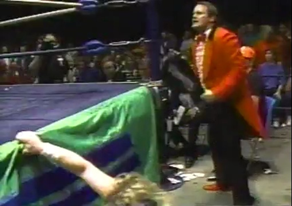 Midnight Express vs Ric Flair & Barry Windham (WCW Clash Of the ...