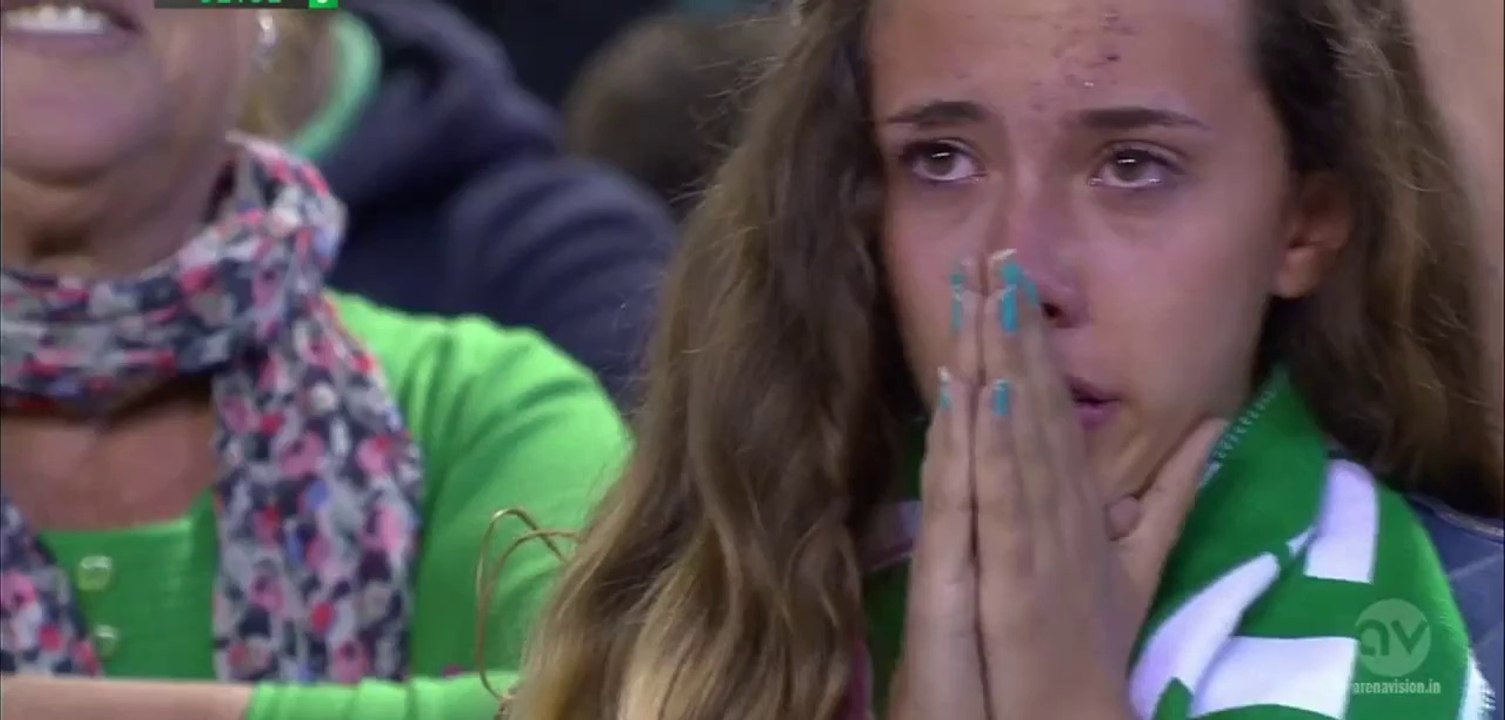 Real Betis Fangirl Crying. Soccer connecting people :( - video Dailymotion