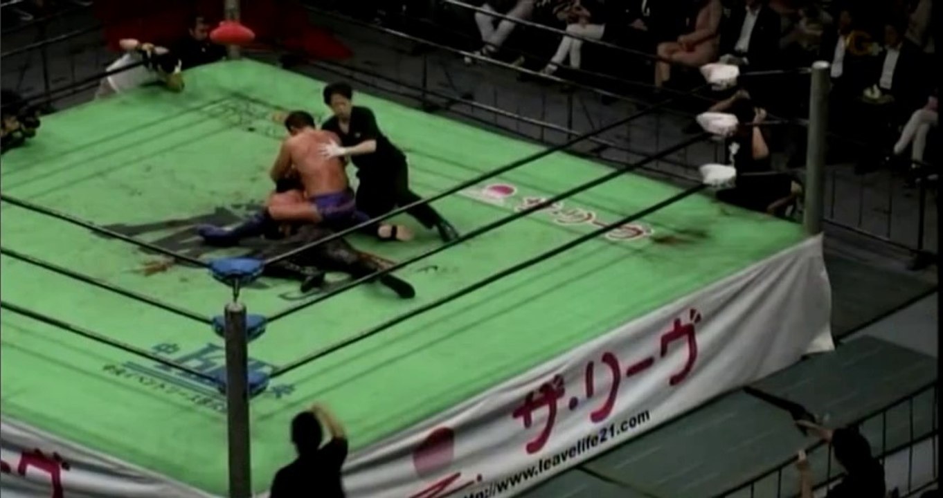 Yuji Nagata (c) vs. Maybach Taniguchi (NOAH) - video Dailymotion