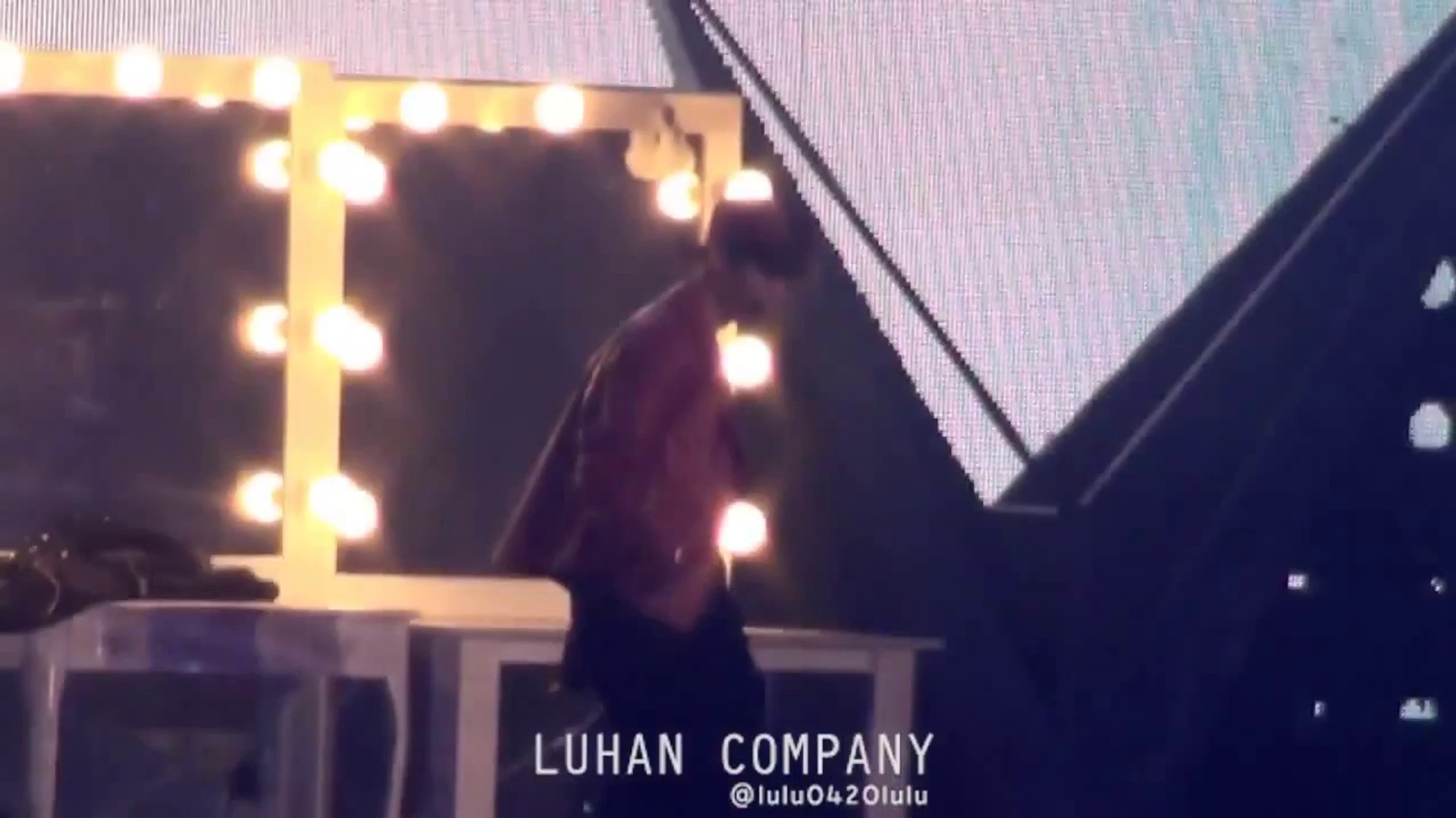 Luhan Abs Gif
