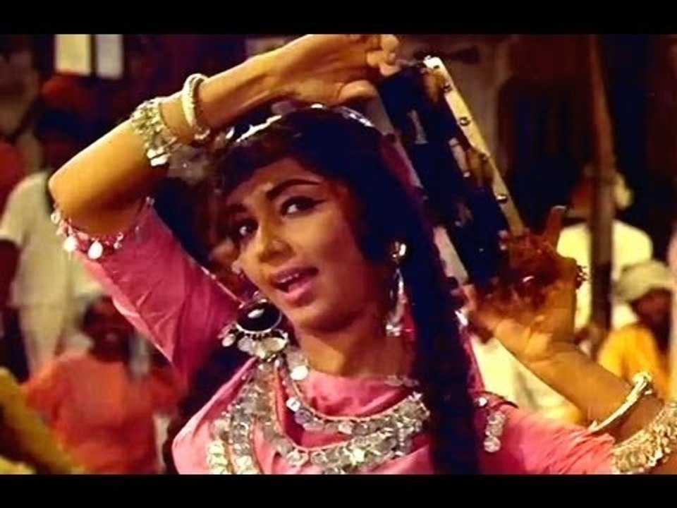 Jhumka Gira Re Bareli Ke Bazaar Mein | Asha Bhosle | HD - video Dailymotion
