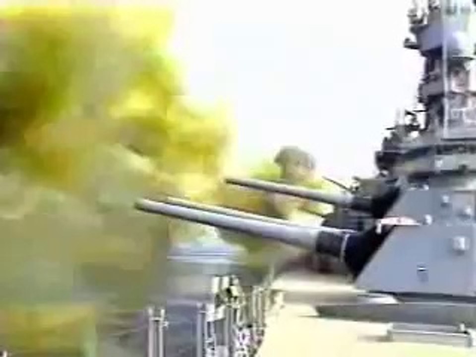USS Wisconsin firing 16IN guns (awesome sound) - video Dailymotion